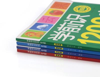 中国 薄紙表紙のフル カラーのカスタマイズされた子供は本の印刷を読むことを学ぶ 販売のため