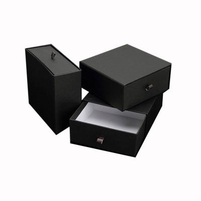 Cina L'oro ha sventato Logo Kraft Paper Drawer Box con il nastro nero in vendita