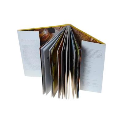 Cina Rivestimento di polvere di derivazione su misura di servizi di stampa del libro della libro con copertina rigida in vendita