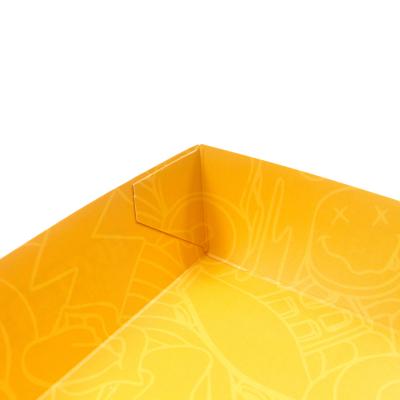 Cina CMYK or Panton Printing Kraft Paper Food Tray for Snacks and Cakes in vendita