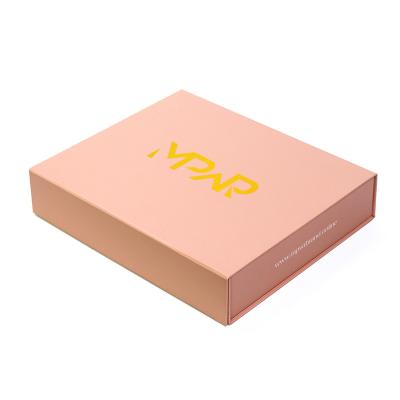 Cina Scatola di spedizione regalo pieghevole magnetica rosa di lusso stampa a colori CMYK o Panton per cosmetici in vendita