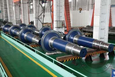 Cina Apra muoiono forgiare le parti forgiate pesanti di energia eolica dell'asse del acciaio al carbonio, ASTM A668/A668-96 in vendita