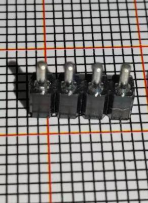 China 1 x 4 Pin Female Connector Ic 2.54mm Smt Pin Header Strip zu verkaufen