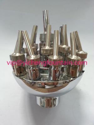 中国 ダンス水噴水はSSの調節可能な花を3つの層の花模様のノズル ノズルを通して出します 販売のため