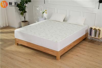China Cooling Comfort Jacquard Waterproof Mattress Cover Protector Queen Hypoallergenic for sale