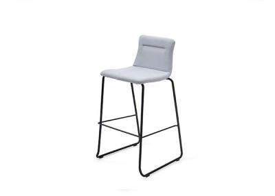 China Metal Frame Bar Stool And Table Indoor Upholstered Counter Chair Lounge Bar Restaurant for sale