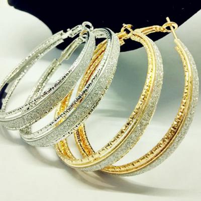 China Hot simple style shining gold silver plated hoop earrings for women for sale