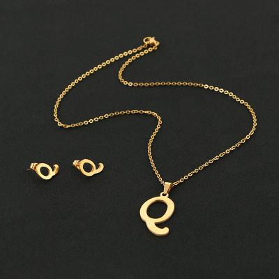 China Simple design gold plated alphabet letter pendant necklace ,A-Z stud earrings jewelry sets for sale