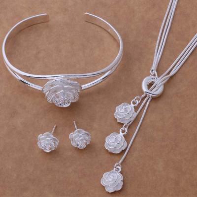 China Elegant flower design silver plated necklace earrings bangle jewelry sets for engagment for sale