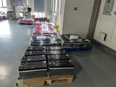 Cina Batteria di stoccaggio solare LiFePO4 12,8V 100Ah 1280Wh 25,6V 50Ah per camper caravan camper autocamper in vendita