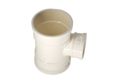 Cina 40 accessori per tubi di pressione del PVC collocano sul tee il cloruro di polivinile per drenaggio in vendita