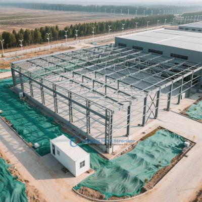 China Pre-Engineered Large Span PEB Steel Structure Workshop For Industrial Use With Crane And Ventilation for sale