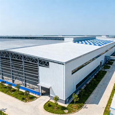 China Prefab Steel Building with Clear-Span Design, 50+ Years Lifespan, and Galvanized Surface for Industrial Use for sale