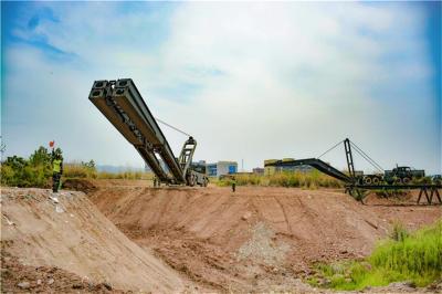 중국 군대 차량은 매체와 작은 Ｒ 메커니즘 다리 모듈 빠른 다리를 넘어섭니다 판매용