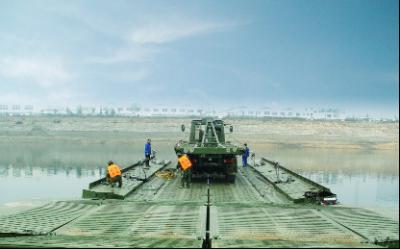China Length Of A Single Pontoon Unit 10m Military Pontoon Bridge Emergency Equipment for sale