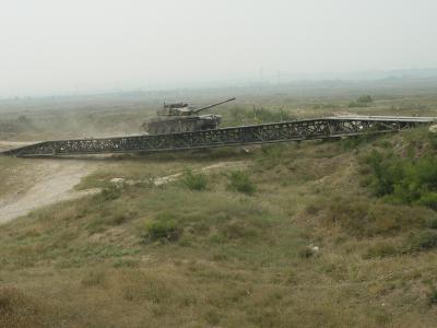 중국 최대 단동은 51m 메커니즘 교량 응급 구조에 도달합니다 판매용