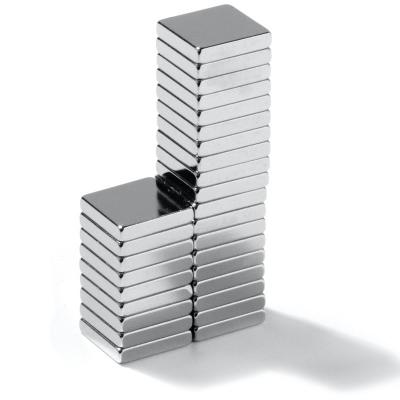 Cina Super forte permanente NdFeB N52 blocchi magnetici Magnete Neodimio Dimensioni personalizzate in vendita