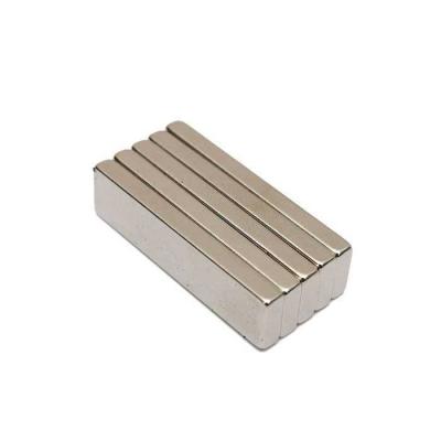Cina Magnete di neodimio composito F50x10x4mm per applicazioni industriali in vendita