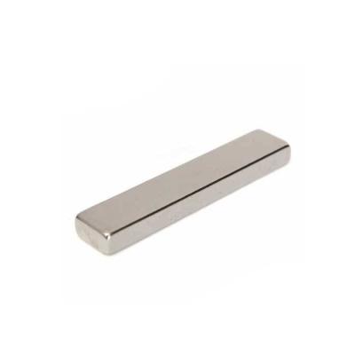 Cina Magnete di neodimio composito F50x10x4mm per applicazioni industriali in vendita