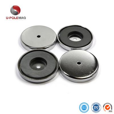 Cina ISO/TS16949 2002 Certificato D80mm Ferrite Cup Magnet Holder con buco di controsuccesso D6mm in vendita