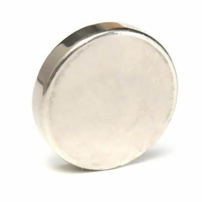 Cina N45 Magnete al neodimio con tolleranza di precisione /-0,05 mm e ISO14004/9001/TS16949 Approvato in vendita
