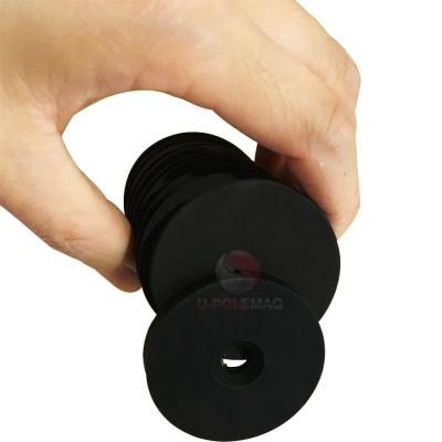 Cina Facile da installare D43 D66 D88mm Magnete di montaggio in gomma con filo interno in vendita