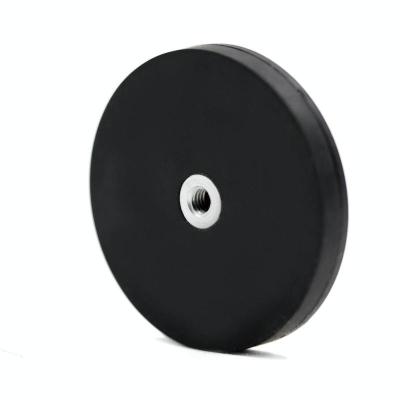 Cina Magnete di pentola rivestito con gomma di neodimio con filo interno M4 in vendita
