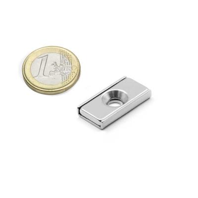 Cina NdFeb Block Magnet Steel Channel POT con 1 buco anti-mercato per la lavorazione industriale in vendita