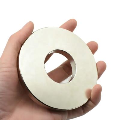 Cina Magneti al neodimio N52 di dimensioni personalizzate per cuscinetti e accoppiamenti magnetici ad alta temperatura in vendita
