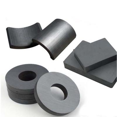 Cina ±0,05 mm Tolleranza D200x110x20 mm C8 Ferrite Ring Magnet per il servizio di elaborazione di altoparlanti in vendita