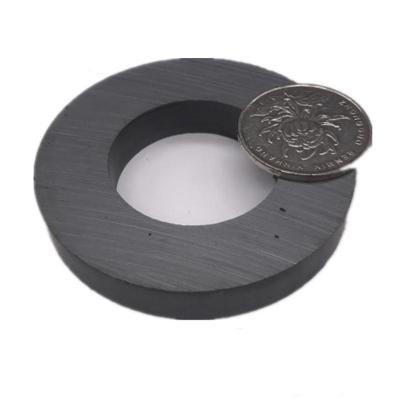 Cina ±0,05 mm Tolleranza D200x110x20 mm C8 Ferrite Ring Magnet per il servizio di elaborazione di altoparlanti in vendita