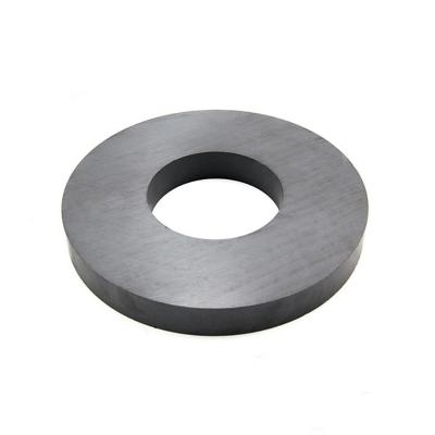 Cina ±0,05 mm Tolleranza D200x110x20 mm C8 Ferrite Ring Magnet per il servizio di elaborazione di altoparlanti in vendita