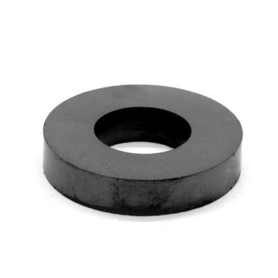 Cina Mercato mondiale Y25 Magnete a ferrite ad anello per la produzione di altoparlanti in vendita