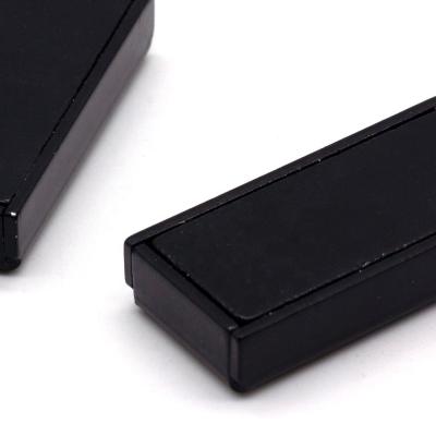 Cina Magnete termico isolante per tende per porte 2023 tagliato in qualsiasi dimensione/forma D40*15 mm o su misura in vendita