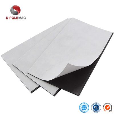 Cina Fogli magnetici di gomma a magnete morbido personalizzati con resistenza adesiva in vendita