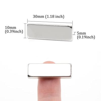 Cina F30x10x5mm Magnete industriale N52N35 Magneti a barre rettangolari super forti per la casa fai da te in vendita