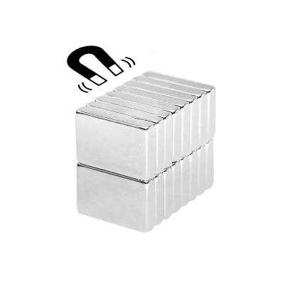 Cina 15x10x3mm Magnete industriale Neodimio Lizzo Magnete per fai da te Sistema frigorifero impermeabile in vendita