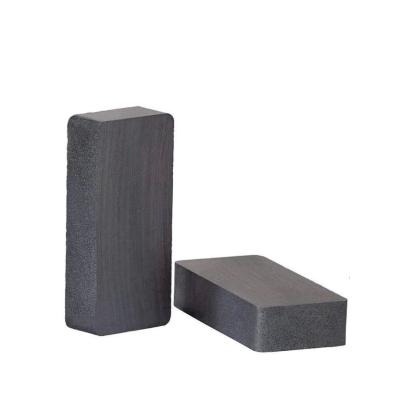Cina 4.70-5.10 Densità 2500 Gauss Magnete sinterizzato a ferrite di bario piatto rettangolare quadrato in vendita