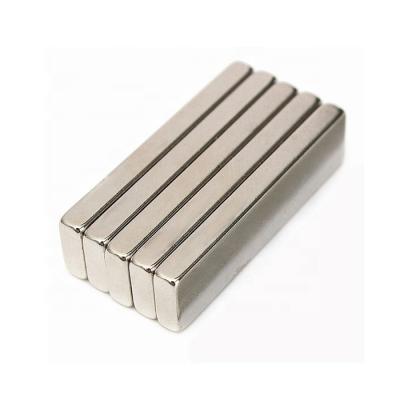 Cina Magnete di blocco NdFeB N52 permanente con barra magnetica di neodimio super forte in vendita