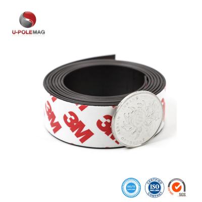 Cina Striscia magnetica di gomma flessibile personalizzata con adesivo 3M L1MxW20xT1mm Tolleranza ±1% in vendita