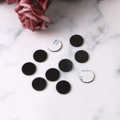 中国 DIY 工芸品 多機能 オーダーメイド ロゴ 膠付き 2mm ラウンド ゴム マグネット 販売のため