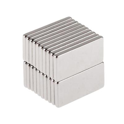 China 80°C Máxima temperatura de funcionamento Ímã de neodímio 50x10x5 para bloco de barra magnética do gerador à venda