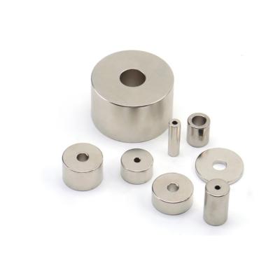 Cina Magnete ad anello rivestito in epossidio personalizzato per servizi di taglio e rivestimento in progettazione antirughe in vendita