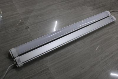 China 5 voet 150 cm geleid lineair licht Tri-proof 2835smd met CE ROHS SAA goedkeuring Te koop
