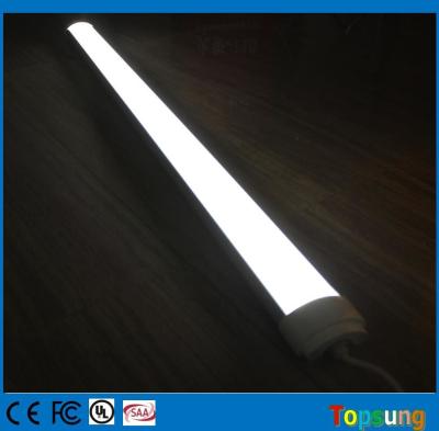 China 5 voet 150 cm geleid lineair licht Tri-proof 2835smd met CE ROHS SAA goedkeuring Te koop