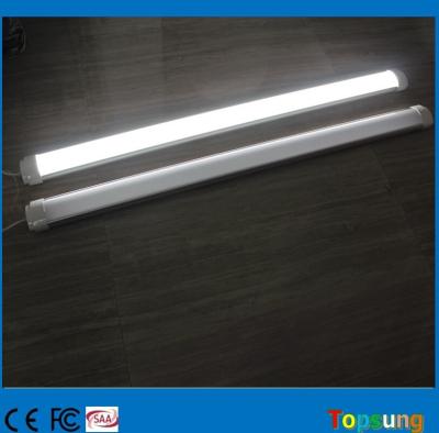 China 5 voet 150 cm geleid lineair licht Tri-proof 2835smd met CE ROHS SAA goedkeuring Te koop