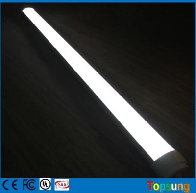 Cina Ip65 5f 60w Legatura di alluminio con copertura PC resistente all'acqua tri-proof LED luce lineare per ufficio in vendita