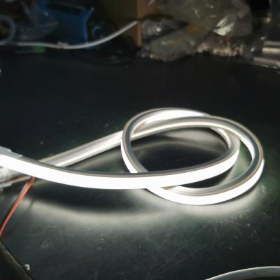 Cina Fabbrica 10*10mm Flex Bianco RGB Pixel Piatto Orizzontale 12V LED luce al neon in vendita