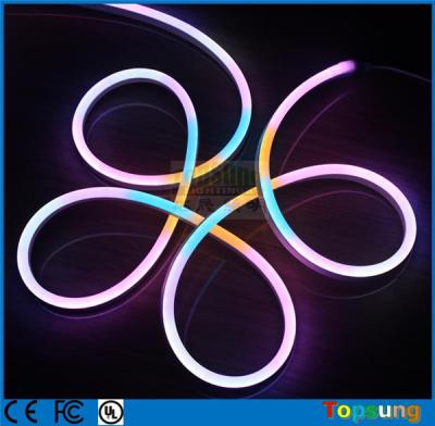 Cina RGB Digital Pixel Chasing LED Neon con 11*19mm di dimensione IP67 DC24v Neon Rope Lights flessibile in vendita
