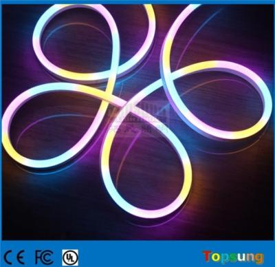 Cina RGB Digital Pixel Chasing LED Neon con 11*19mm di dimensione IP67 DC24v Neon Rope Lights flessibile in vendita